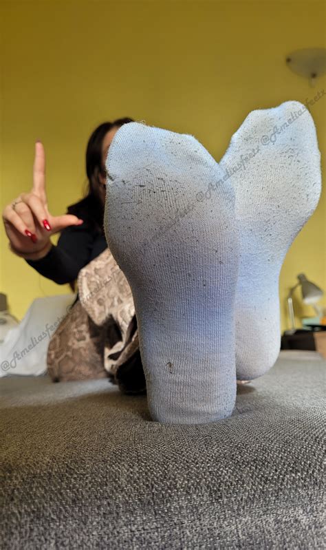 The Smell Of My Stinky Socks Will Intoxicate And Brainwash You R VIPFeet