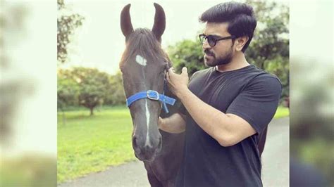 Ramcharan నా కొత్త స్నేహితుడు ట్రెండింగ్‌లో రాంచరణ్‌ స్టిల్స్