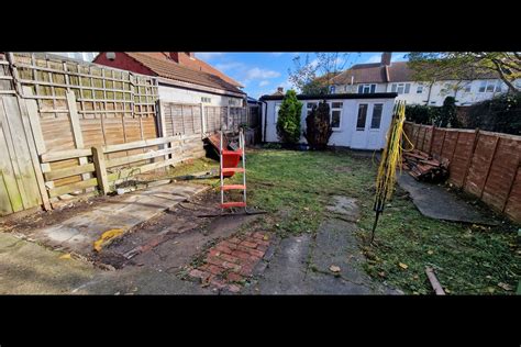 Dagenham 2 Bed End Terrace Grafton Road Rm8 To Rent Now For £