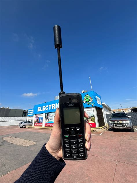 Which Satellite Communication Device To Choose Electric Bug