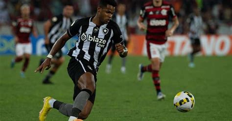 Saiba Fatores Que Levam O Botafogo A Fazer Nova Investida Por Retorno
