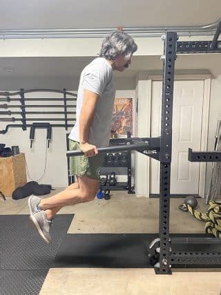 How To Perform Dips The Art Of Manliness