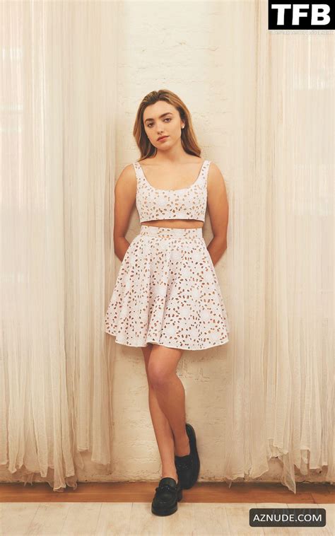 Peyton List Sexy Poses Showing Off Her Hot Figure In A Photoshoot For