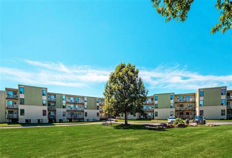 Treeview Apartments In Kingston On