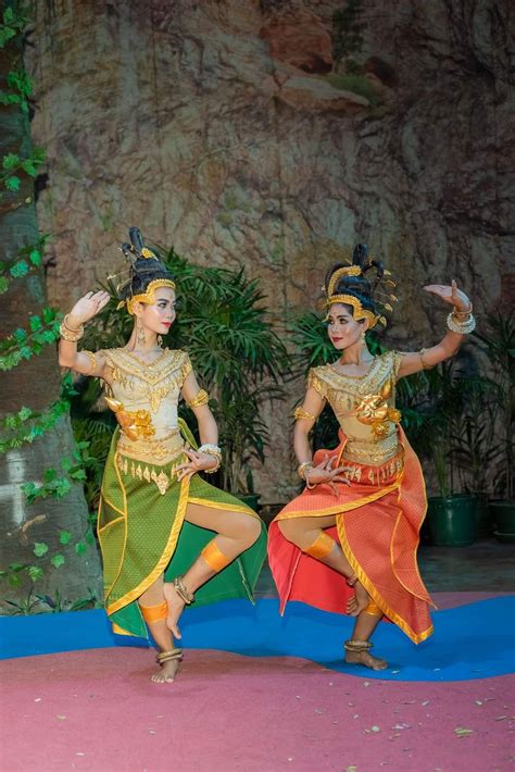 🇰🇭 អប្សរា 🇰🇭 Apsaras Are Considered To Be Fairies Beings Living With Indra⚜️ Khmer Apsara ⚜️