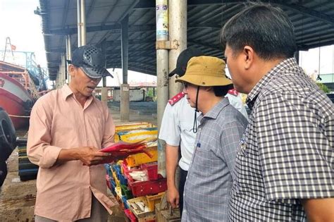 Chủ tịch tỉnh Cà Mau chỉ đạo hỏa tốc xử lý tình trạng tranh chấp ngư