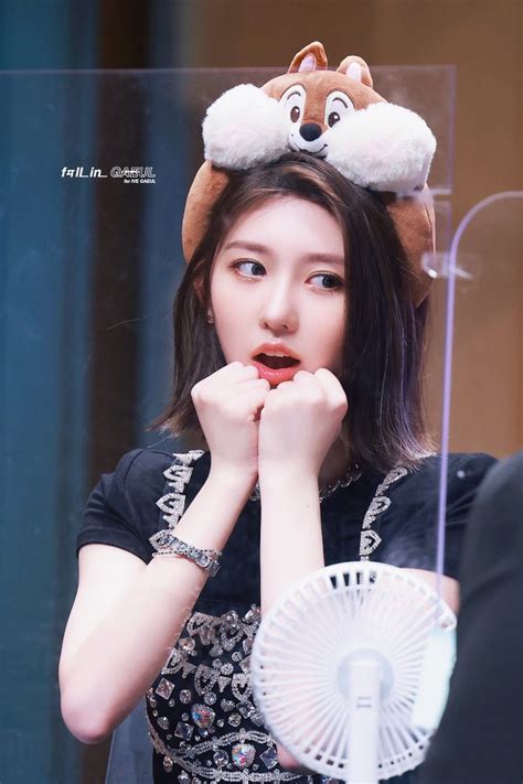 닉값갤이네 연예인잡담 에펨코리아