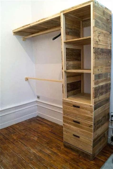 Недорогой шкаф для одежды своими руками Pallet Projects Furniture