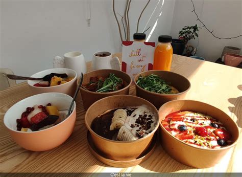 Cest La Vie La Péniche Amarrée à Asnières Pour Un Séjour Romantique