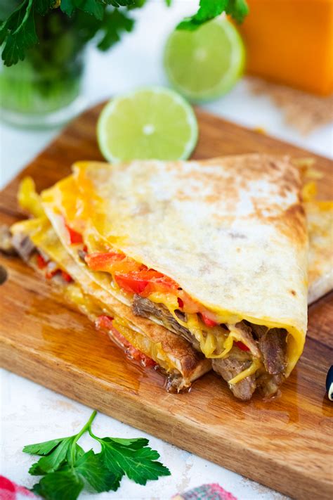 Copycat Chipotle Steak Quesadilla With Vinaigrette Dip Sassy Cooking
