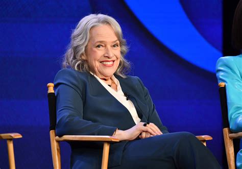 Matlock Review Kathy Bates Is A Master In Lovable Legal Procedural