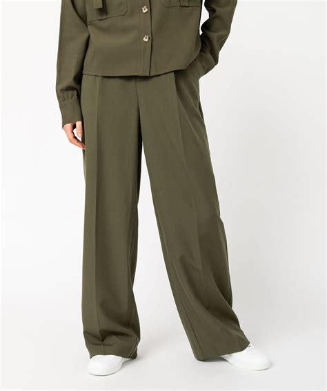 pantalon de tailleur large et souple femme vert pantalons femme GÉMO