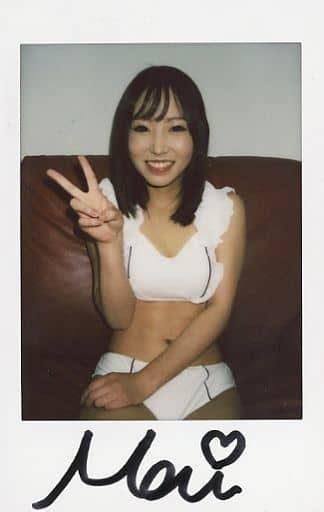 駿河屋 【アダルト】 ☆七嶋舞 直筆サイン入り Dvd「女子マネージャーは、僕達の性処理ペット。 043」特典生チェキ（女性生写真）
