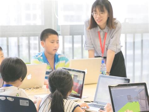 代码龙少儿编程 专注青少儿编程教育 潍坊少儿编程 代码龙少儿编程 专注青少儿编程教育 潍坊少儿编程