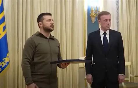 Салливан признал что США могут надавить на Украину для достижения мира но не будут этого