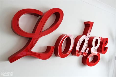 Design Trawler Neon Masterpiece