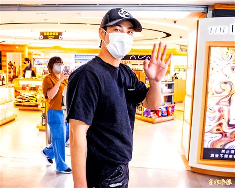 韓流襲台希澈助陣SJ三帥 雙手比讚嗨喊台灣好久不見 朴信惠闊別7年會粉絲 自由娛樂