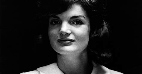 90 Jubiläum In 3 Schritten Zum Jackie Kennedy Onassis Stil