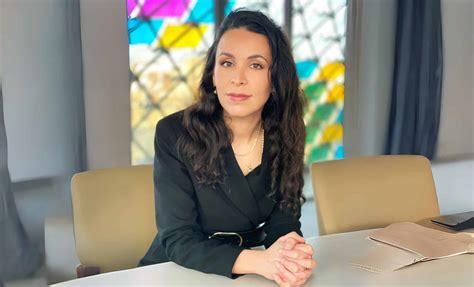 Une Franco Algérienne élue Associée Gérante Dune Prestigieuse Banque D