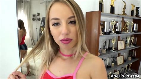 Evil Angel Bubble Butt Slut Kira Thorn Taking Roccos Huge Dick To Her
