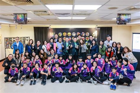 僑信國小美術班第25屆畢業成果展。（照片記者林碧珠攝） 台灣華報