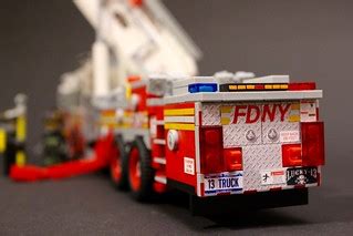FDNY Tower Ladder 13 | 2010 Seagrave Marauder II/Aerialscope… | Flickr