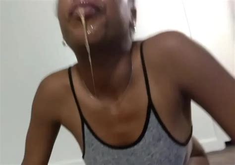 Crackhead Gagging Og Puke Queen
