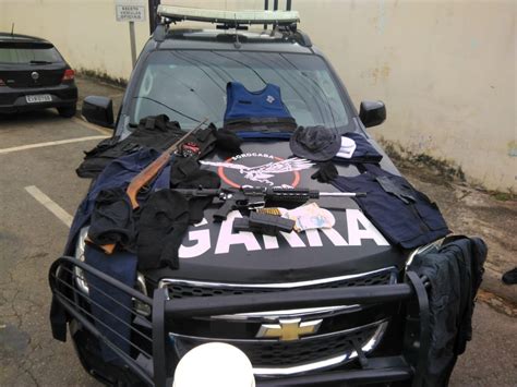 Polícia Apreende Armamento Utilizado Em Roubos A Bancos Em Araçoiaba Da