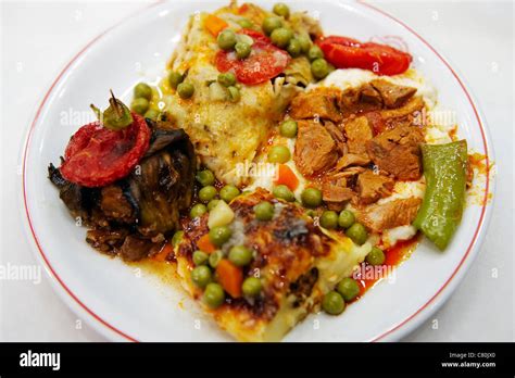 Dish images hi-res stock photography and images - Alamy