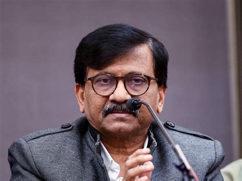उद्धव ठाकरेंनी ते संकेत दिले आगामी निवडणुकांबाबत संजय राऊतांचे मोठे विधान