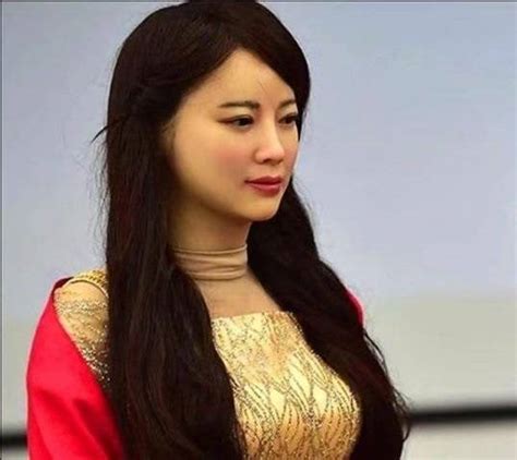 成为家庭伴侣和助手的智能机器人，会和人类一样拥有情感吗？ 搜狐大视野 搜狐新闻