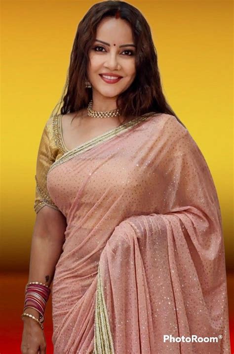 Pin By Prakash Barik On Beautiful Women Pictures Beautiful Dresses Short Curvy Women Fashion