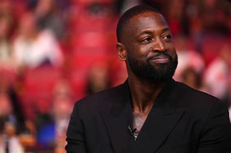 Dwyane Wade Gets Major Love From Nba World After Miami Heat Statue