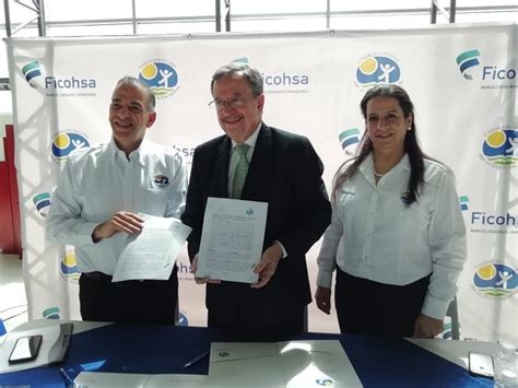 Fundación Ficohsa firma convenio de cooperación con la Secretaría de Educación Proceso Digital