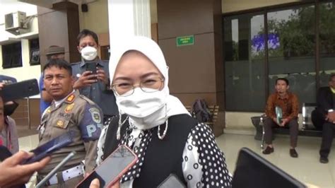 Sidang Cerai Dedi Mulyadi Bupati Anne Ratna Mustika Tampil Anggun