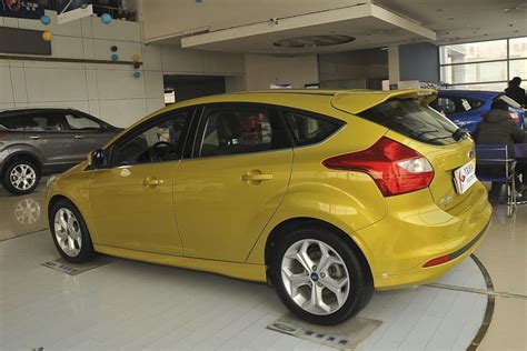 福克斯 2012款 两厢 20l 手动豪华运动型图片福特21276张图片汽车外观图库懂车帝
