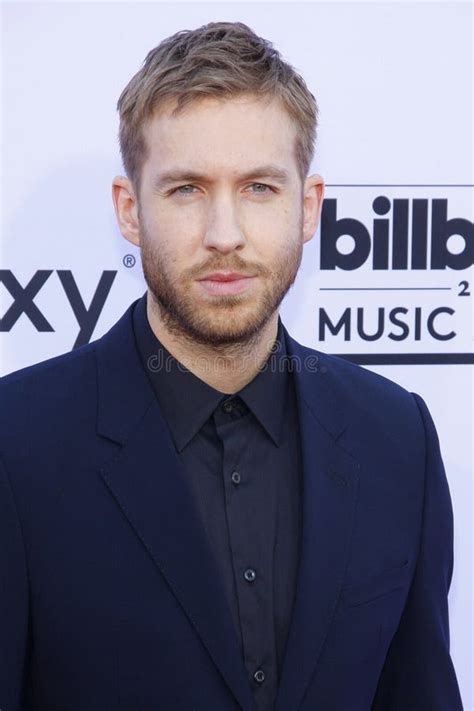 Calvin Harris Foto De Archivo Editorial Imagen De Arena 274369153