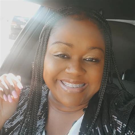 Curél Prettyprissy1985 • Threads Say More