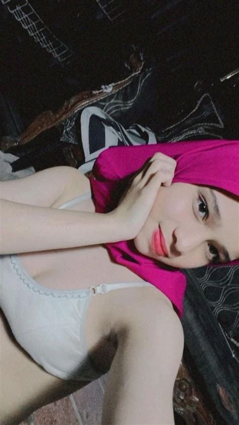 Pin By Qhaiy On Simpan Pantas In 2024 Foto Cewek Hijab Aesthetic