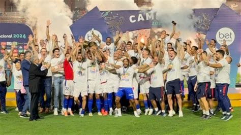 Fortaleza vence o CRB nos pênaltis e levanta o tricampeonato da Copa do
