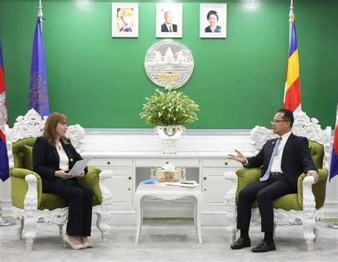រដ្ឋមន្រ្តីក្រសួងបរិស្ថានត្រៀមដាក់ចេញយុទ្ធនាការសំអាតបឹងទន្លេសាប ០១ មីនា