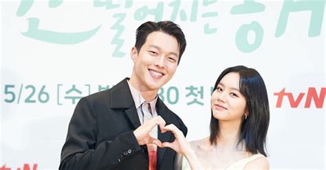 간동거 장기용x혜리 커플 화보 이런 관심 처음