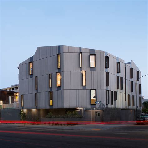 Facets And Curves Form Exterior Of Hollywood Hills House