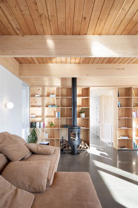 Quinzhee Architecture Clads Stilted Contemporary Chalet In Cedar