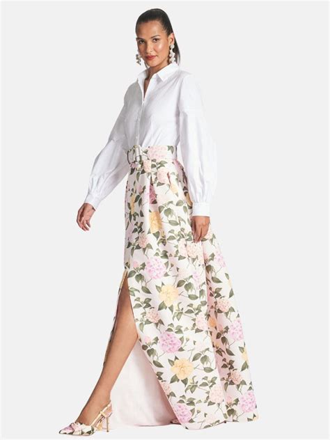 Florence Gown In Whitepink Lemonade Bouquet The Reflective