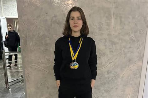 Криворізька плавчиня виборола три нагороди на змаганнях у Броварах Перший Криворізький