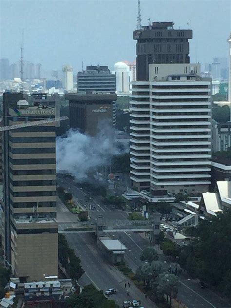 印尼首都雅加达发生连环爆炸，外媒称至少3警察3平民死亡全球速报澎湃新闻 The Paper