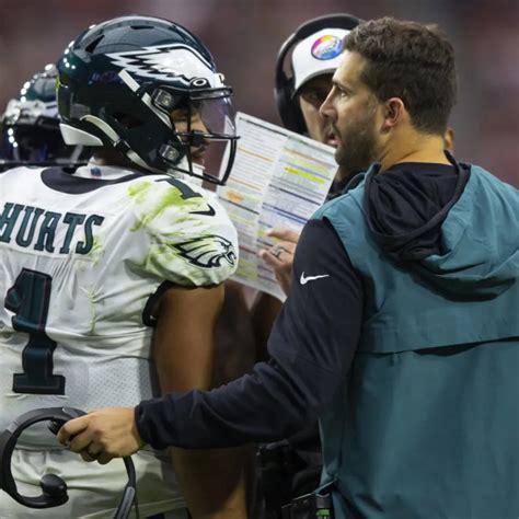 Insider Provides Concerning Details About The Eagles Late Season