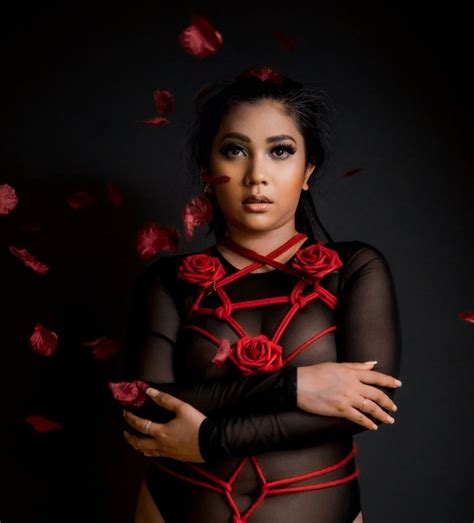 Red Rose Model Joan Belle Uploaded 8th May 2023 08 05 Pm