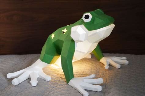 Pin On Frog Low Poly Papercraft Diy Template